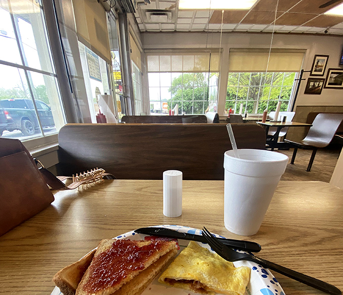Simple wooden booths that have witnessed countless first dates, family celebrations, and "I shouldn't, but I will" dessert decisions.