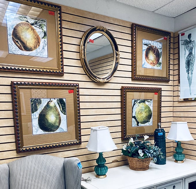 Gallery-worthy frames transform ordinary walls into curated spaces&mdash;that gold oval mirror would make any selfie look Renaissance-ready.