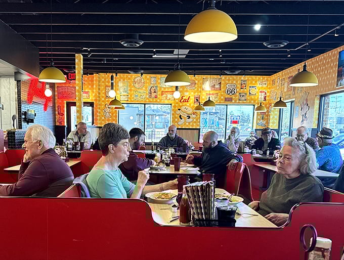 Locals who know that happiness is a warm bun and a perfectly cooked patty.
