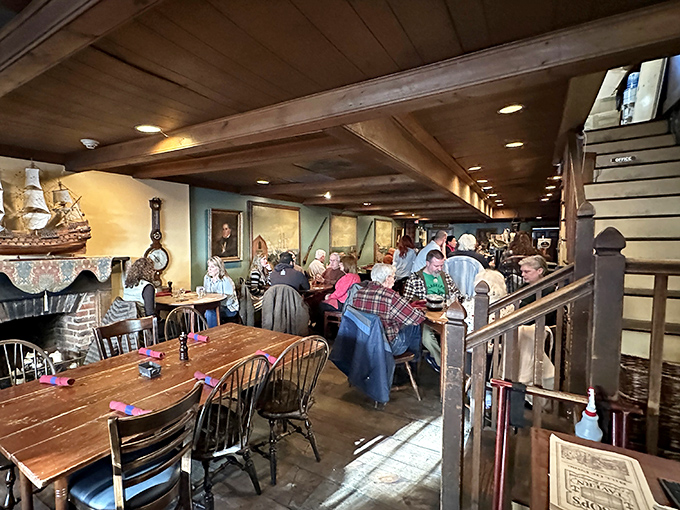 A full house of happy diners proves some things transcend time&mdash;like our eternal love for gathering around tables to share good food and even better stories. 