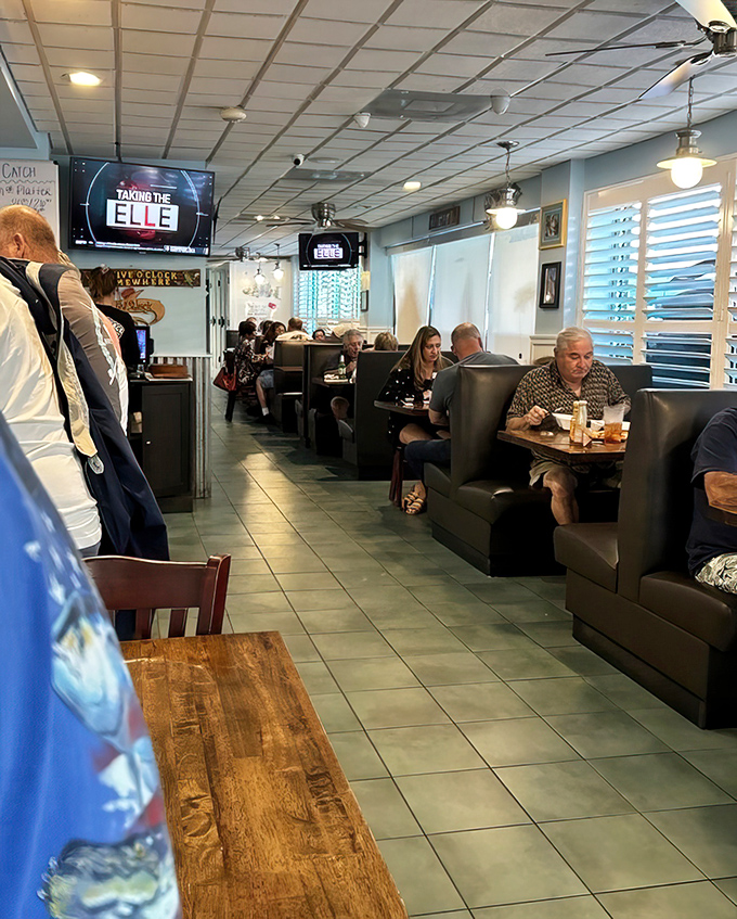 Comfortable booths where families have been making memories over fried shrimp and fish sandwiches for years. Some traditions are worth preserving.