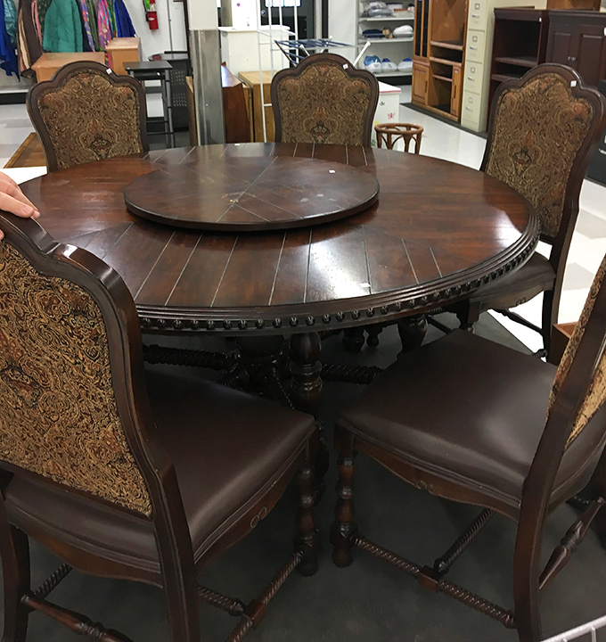 This dining set has probably hosted hundreds of family dinners and is ready for hundreds more&mdash;at a fraction of what you'd pay new.