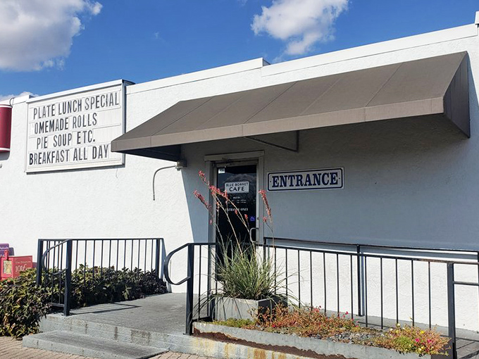 The entrance&mdash;simple, straightforward, no nonsense. Just like the food waiting inside. No fancy facade needed when what's inside speaks volumes.