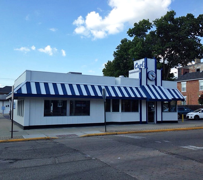 From this angle, Carl's looks like it could be the star of its own heartwarming movie about a place where everybody knows your name and your usual order.