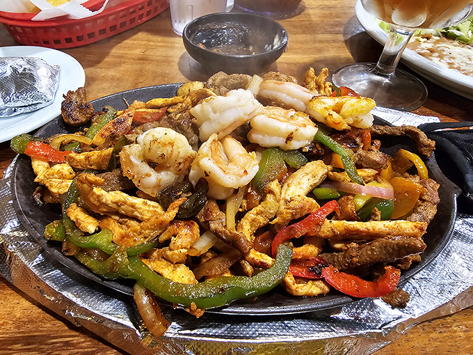 This sizzling fajita platter doesn't just arrive at your table&mdash;it makes an entrance worthy of a standing ovation.