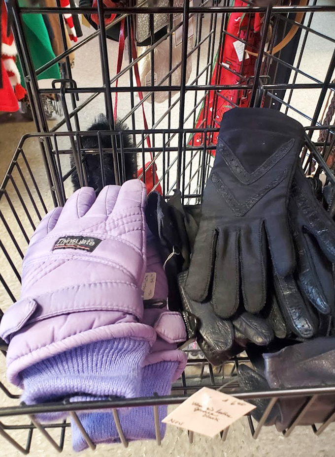Winter gloves that have never known a snowball fight. Their previous owners clearly preferred style over function in the cold.