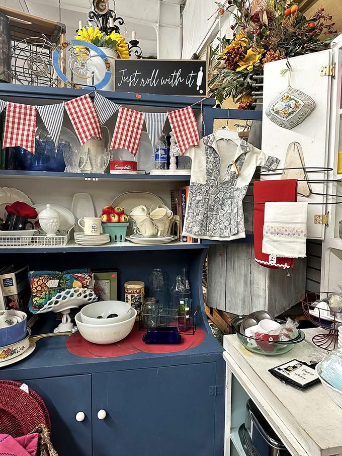 Kitchen nostalgia corner featuring more Americana than a Norman Rockwell painting. That bunting says "I host patriotic potlucks."