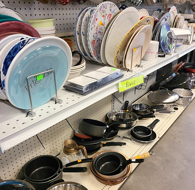 Plates and pans galore! This kitchenware aisle is where amateur chefs and professional entertainers alike find their missing pieces. That blue plate is particularly dreamy.