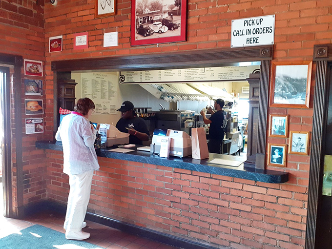 Order at the counter, then try not to drool while watching your meal being prepared with obvious care.
