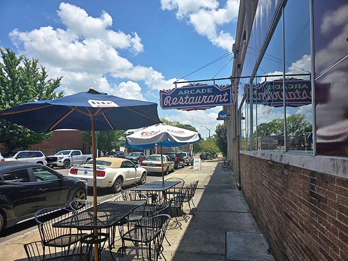 Memphis sunshine and Arcade goodness spill onto the sidewalk with these outdoor tables, perfect for people-watching with a side of sweet tea.