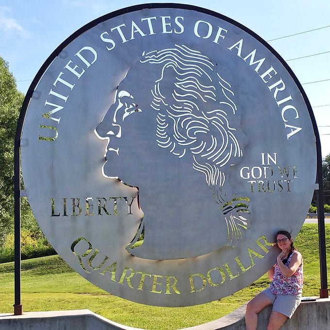 Twenty-five cents never looked so impressive! Visitors can't resist posing with America's most inflation-resistant piece of currency.