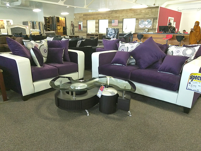 This contemporary purple and white living room set could easily grace a furniture showroom. Proof that "pre-loved" doesn't mean compromising on style or comfort.