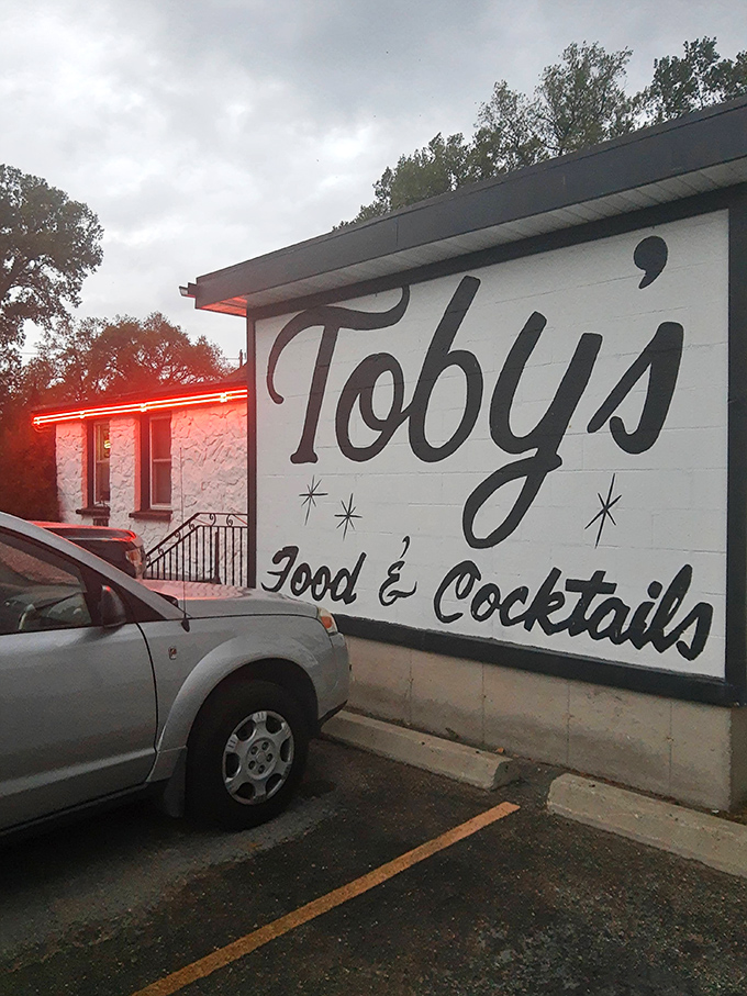 The neon glow of Toby's sign has guided hungry travelers through countless Wisconsin evenings—a beacon of comfort food in a sea of chain restaurants.