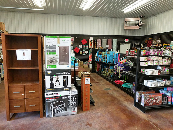 The no-frills interior means all the frills are in your wallet instead. Simple shelving and straightforward displays translate to serious savings.