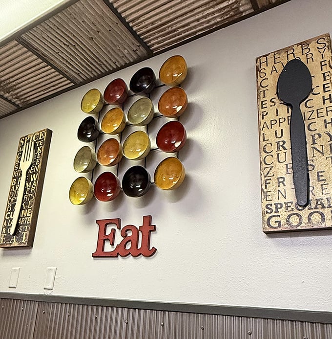 Wall art that gets straight to the point&mdash;colorful bowls and a simple "Eat" command that's impossible to argue with.