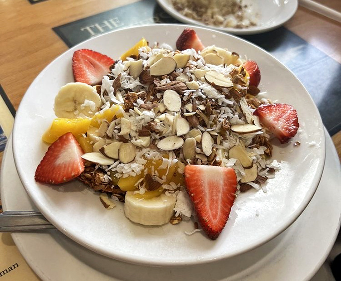 A breakfast bowl that makes you feel virtuous while tasting indulgent. Those fresh strawberries are nature's candy.