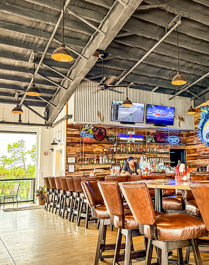 Industrial ceiling meets warm lighting&mdash;proof that atmosphere doesn't need to be fancy when the food is this good.
