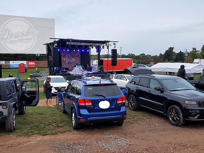Live music under open skies&mdash;the Starlight's versatility shines when the stage lights up between the parked cars.