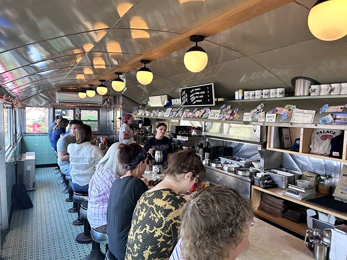 Full counter service: where strangers become temporary friends united by the universal language of "pass the ketchup, please."