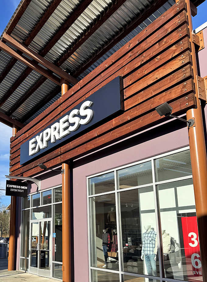 Express offers a sleek, modern contrast to the outlet's rustic elements&mdash;like finding a Manhattan boutique nestled in the Washington woods.