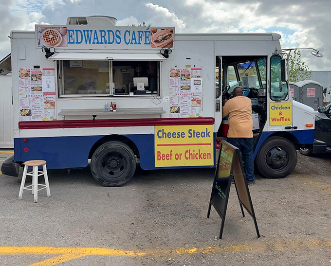 Edwards Caf&eacute; on wheels! This mobile feast serves up cheesesteaks and chicken & waffles that fuel serious treasure hunters throughout the day.