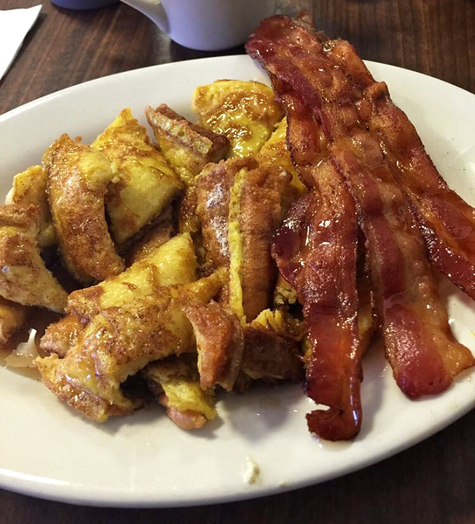 French toast and bacon: the breakfast power couple that's never going out of style. Like breakfast's version of Bogart and Bacall.