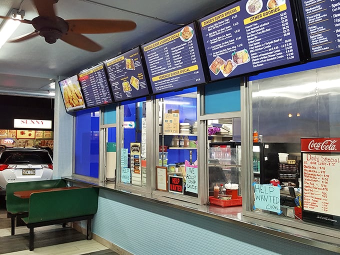 Late night cravings meet their match at this 24-hour counter. The pool table suggests you might stay awhile.