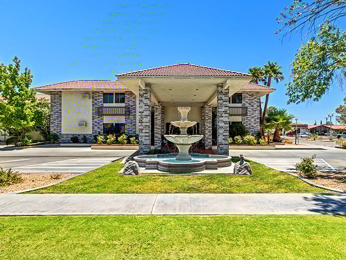 Budget-friendly accommodations like HomeTowne Studios embody Ridgecrest's affordable appeal, where your retirement dollars stretch like the horizon.