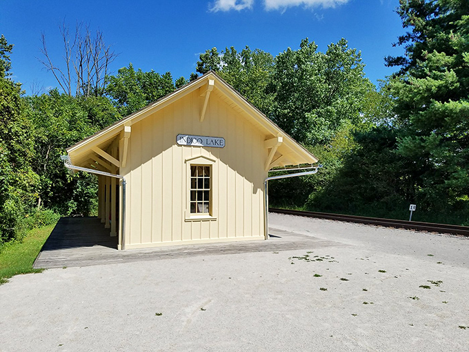 Indigo Lake Station waits patiently in its buttercream glory, like a birthday cake for train enthusiasts. Simple, sweet, and perfectly placed.