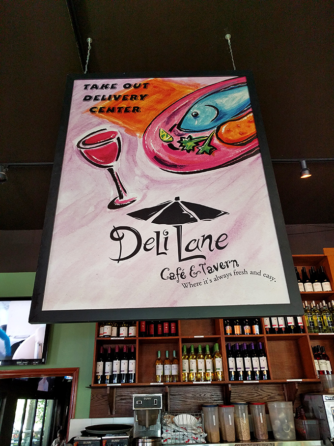"Where it's always fresh and easy" &ndash; the colorful signage perfectly captures Deli Lane's philosophy. No pretension, just good food and drinks in a welcoming space.