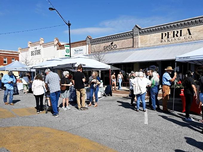 The farmers market brings locals together to celebrate two of life's greatest pleasures: fresh food and community gossip.