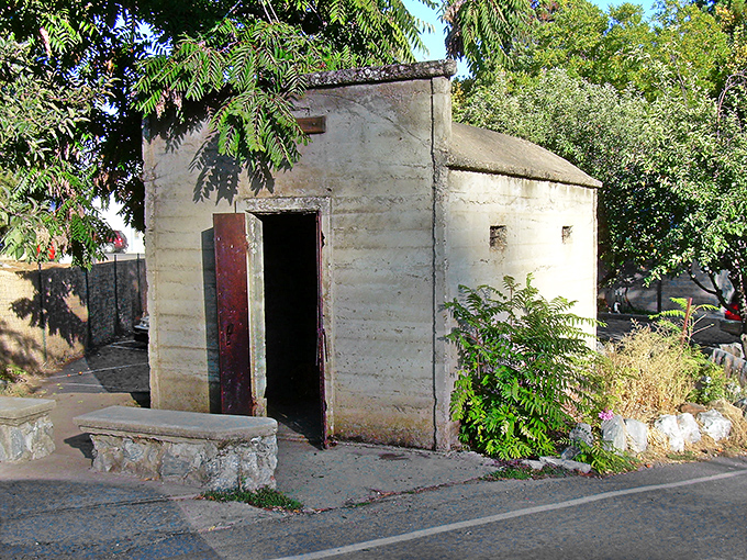 This humble stone structure, the Murphys Pokey, once held Gold Rush troublemakers who probably just needed another glass of wine.