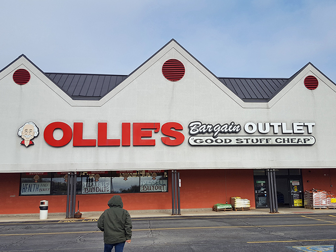 Ollie's promises "good stuff cheap" &ndash; a treasure hunter's paradise where you never know what bargain might be hiding on the next shelf.