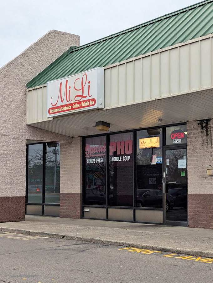 Mi Li shares its strip mall with neighboring businesses, a classic American setting for authentic international cuisine. The culinary treasure hunt ends here.