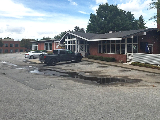 The parking lot &ndash; where clean cars arrive and sauce-scented happiness departs, with to-go bags often in tow.