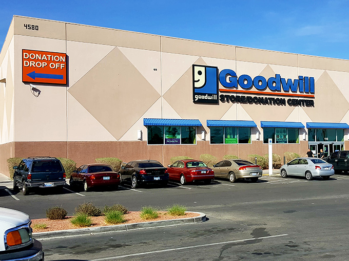 The parking lot fills early &ndash; treasure hunters know the early bird gets the vintage concert t-shirt or barely-used KitchenAid.