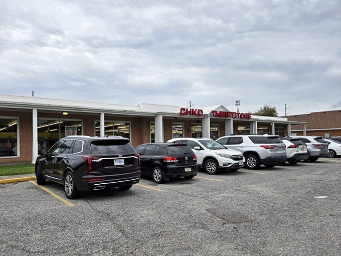 A full parking lot tells the true story &ndash; treasure hunters know where to find the good stuff. Virginia Beach's worst-kept secret draws shoppers from miles around.