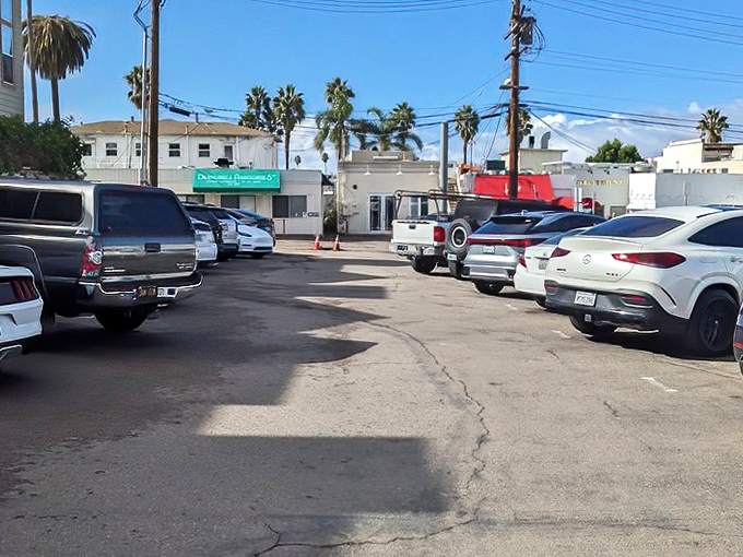 Even the parking lot has that classic California vibe&mdash;palm trees standing guard over vehicles whose owners are about to have a very good morning.