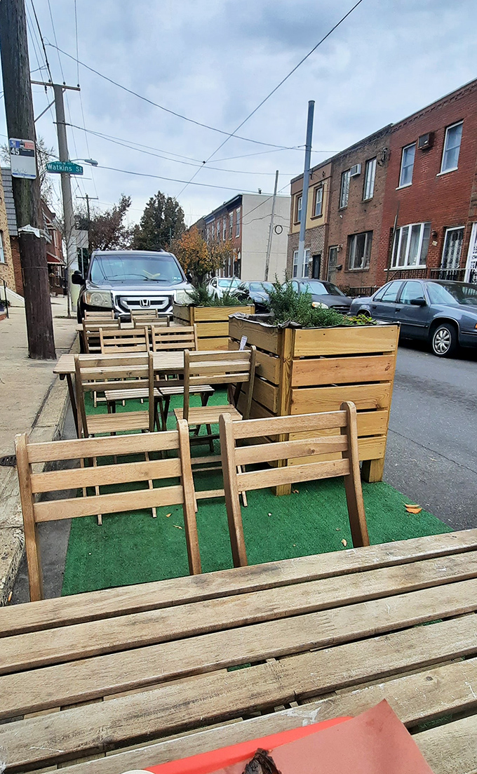 The humble sidewalk seating area offers a chance to enjoy your barbecue feast al fresco, Philadelphia-style.