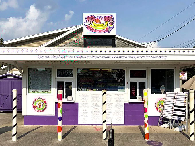 Scoops Ice Cream's cheerful facade practically sings summer memories into existence&mdash;because calories don't count when they're consumed with this much joy.