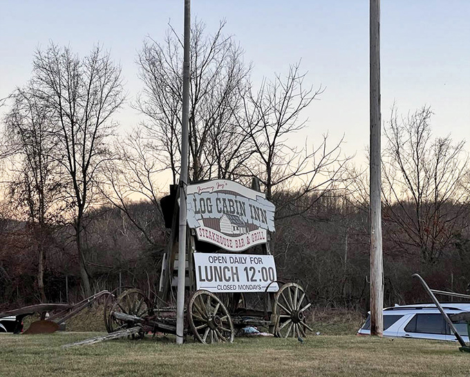 The wagon wheel sign announces your arrival at flavor country. Open daily for lunch &ndash; closed Mondays for well-deserved rest.