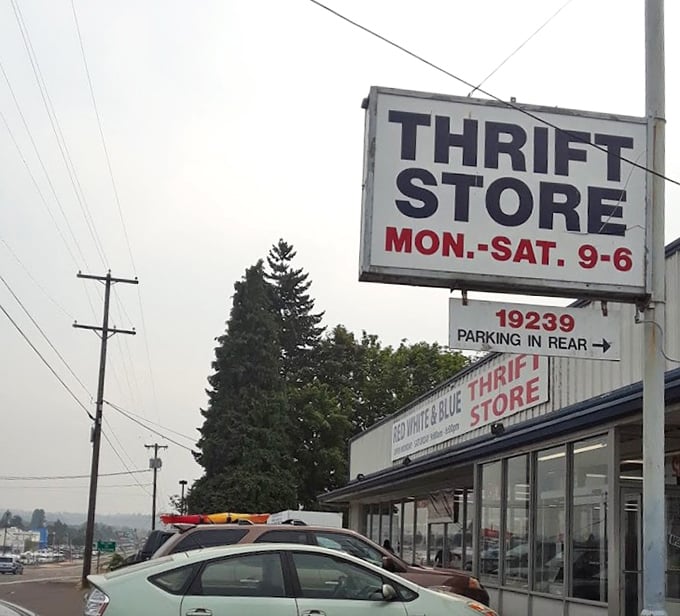 The no-nonsense signage tells you everything you need to know&mdash;this isn't about Instagram aesthetics, it's about serious bargain hunting.