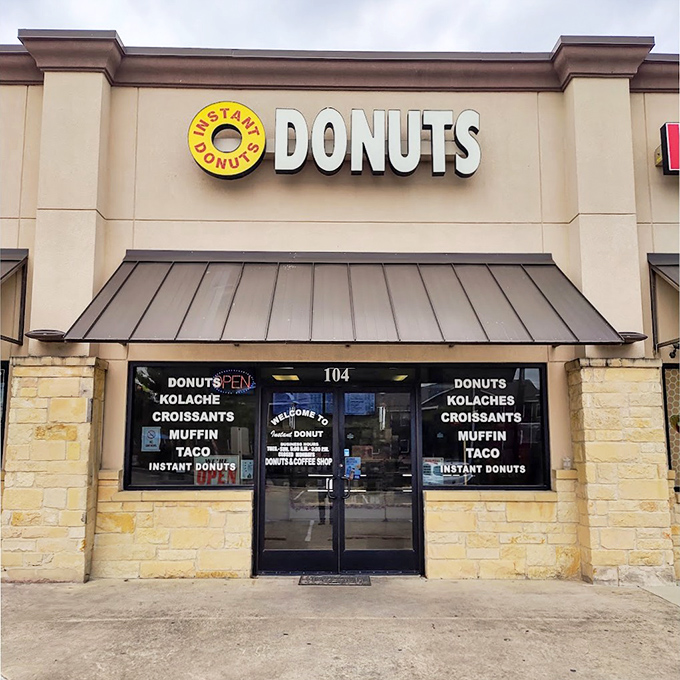 Stone facade and simple signage – when your donuts are this good, you don't need neon.