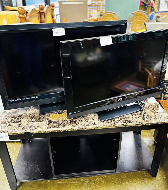 Electronics that passed yesterday's quality test await new homes. That JVC might have shown the finale of Friends, but it's ready for your streaming services. 