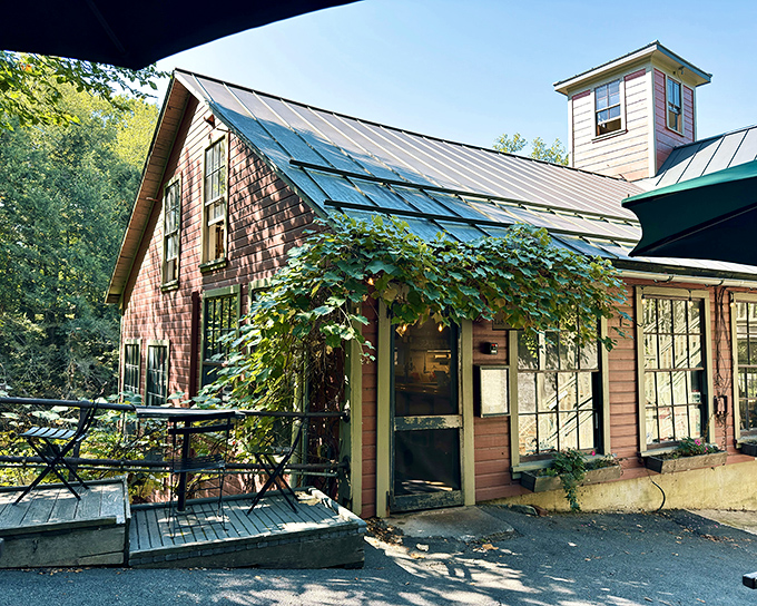 Lady Killigrew Cafe nestled by Sawmill River where vines climb walls and breakfast doesn't require a second mortgage to afford.