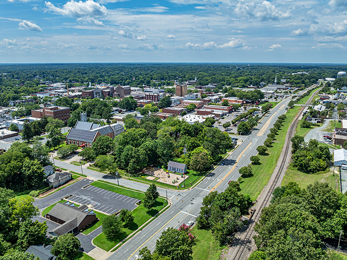 From above, Burlington reveals itself as a perfect balance of urban convenience and rural breathing room, with green spaces embracing brick buildings in a harmonious hug.