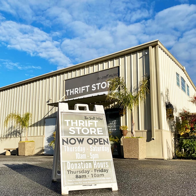 The sign that launches a thousand treasure hunts. Thursday through Saturday, 10am-5pm: when the magic happens.