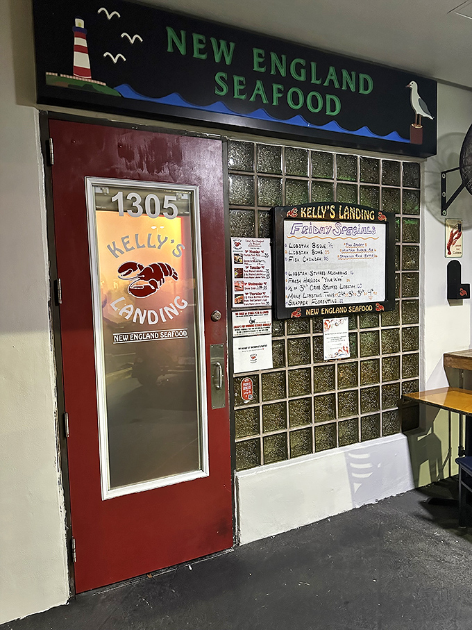 The entrance to seafood nirvana. That door has welcomed more homesick New Englanders than Logan Airport during Thanksgiving.