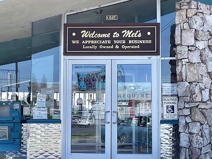 Welcome to Mel's &ndash; three words that promise locally-owned deliciousness and hospitality that chain restaurants can only dream about.