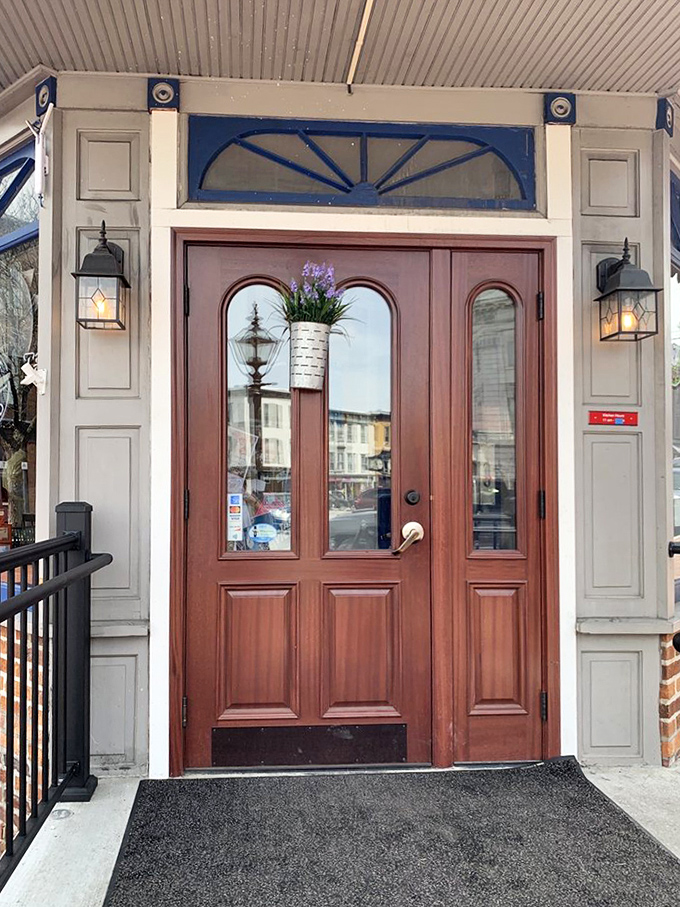 The welcoming entrance promises good things await inside &ndash; like a portal to a world where hunger pangs go to surrender unconditionally.